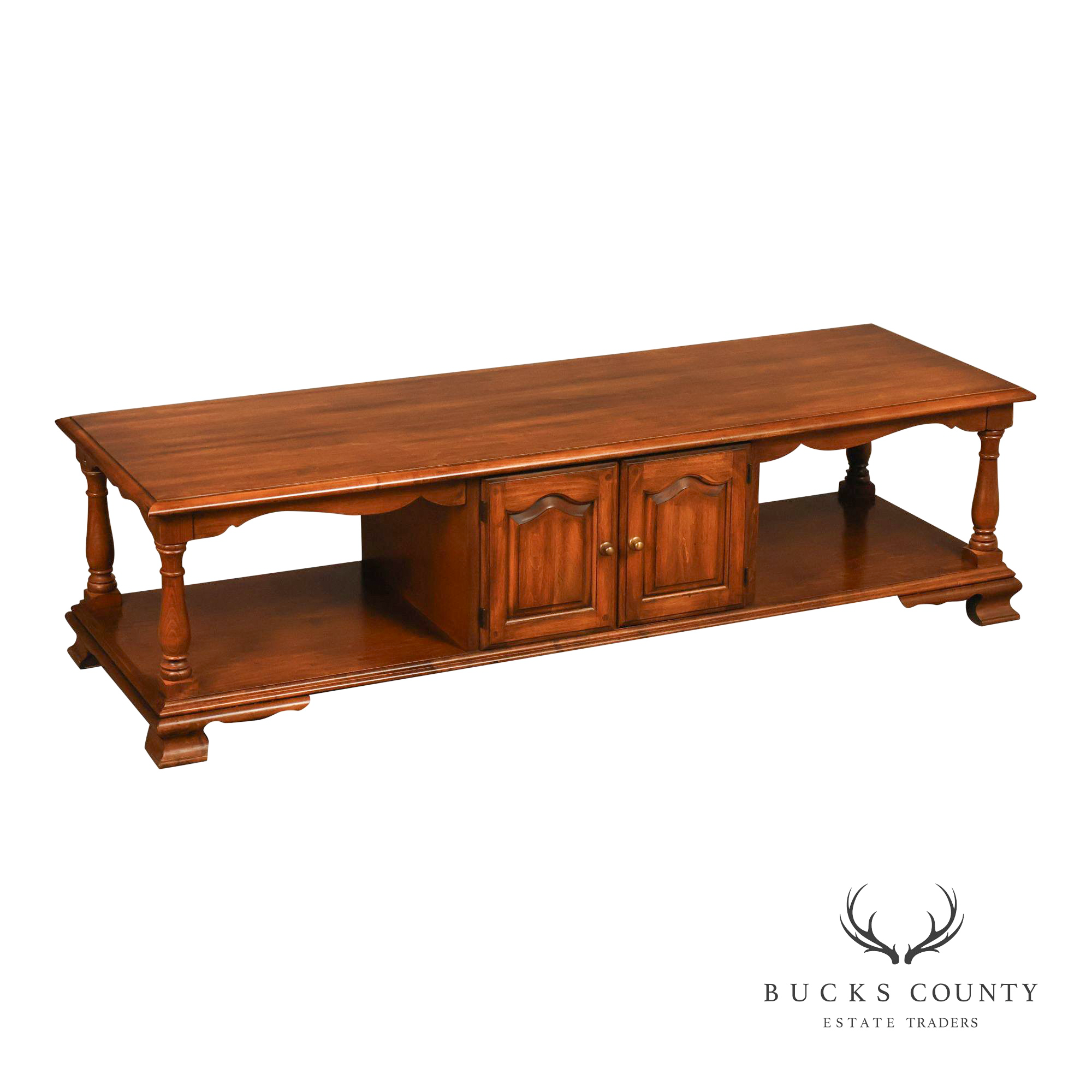 Pennsylvania House Traditional Style Vintage Maple Long Coffee Table W